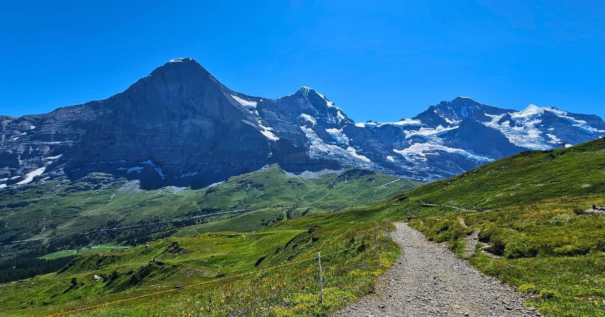 Best Easy Panoramic Hikes in Switzerland - A Teaspoon of Travel